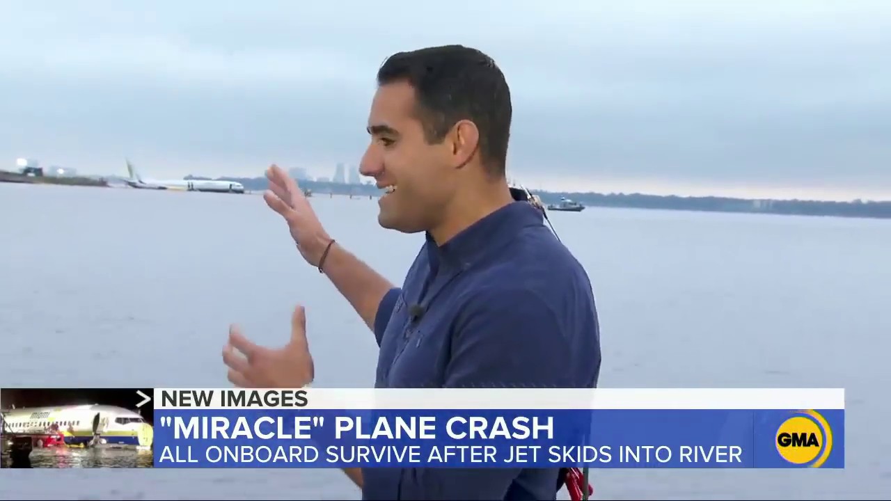 Passengers Seen Stranded On Wings Of Crashed Plane - YouTube