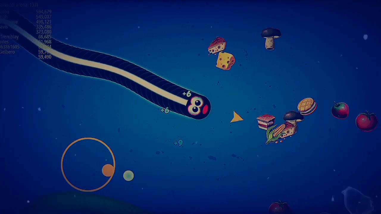 First time play worms mate io hehe :) - YouTube