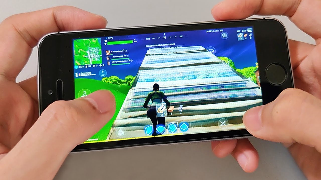iPhone SE Latest iOS Update + Fortnite Mobile Gaming Performance Test ...