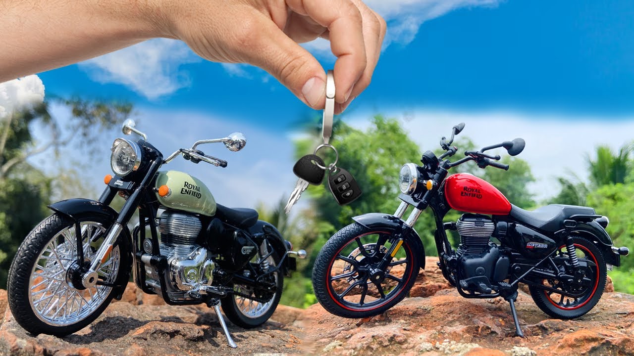 Unboxing of Royal Enfield Meteor 350 Redditch Green & Fireball Red ...