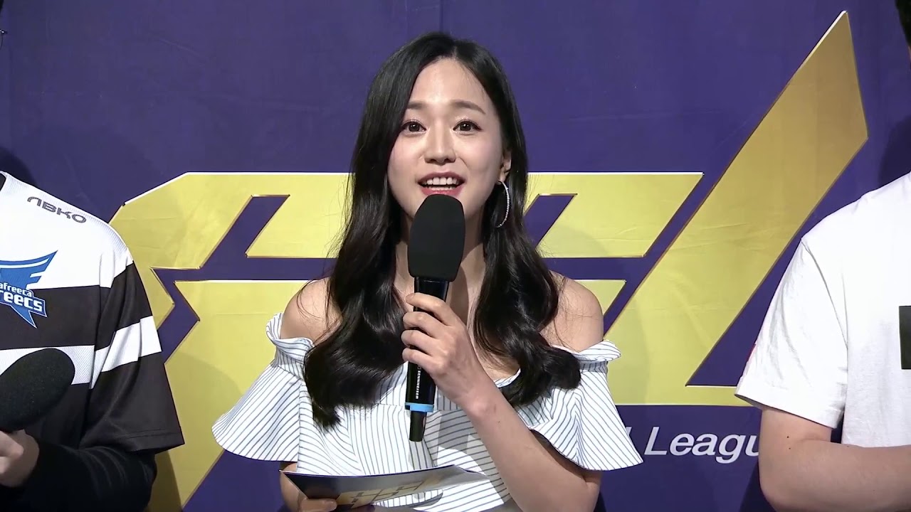 TW 2020 GSL CodeS Season2 Ro 8 Day1 - YouTube