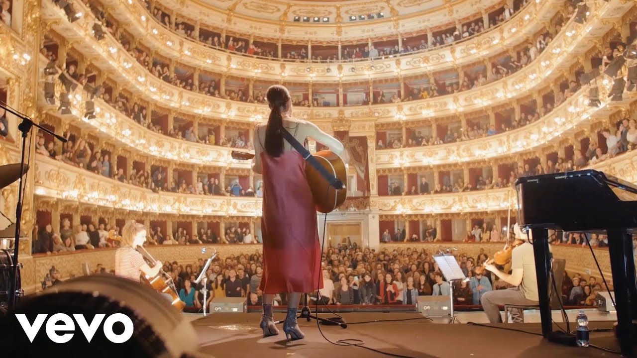 Levante - Caos in Teatro (Tour Documentary) - YouTube