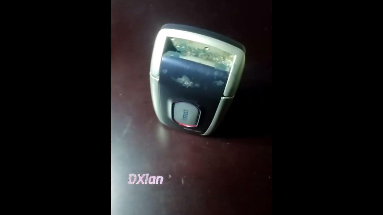 Dancing cell phone: Samsung SCH-A630 - YouTube