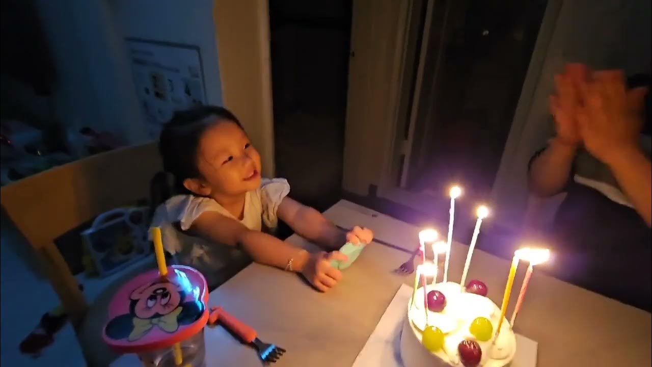 딸이 불러주는 생일노래 Youtube