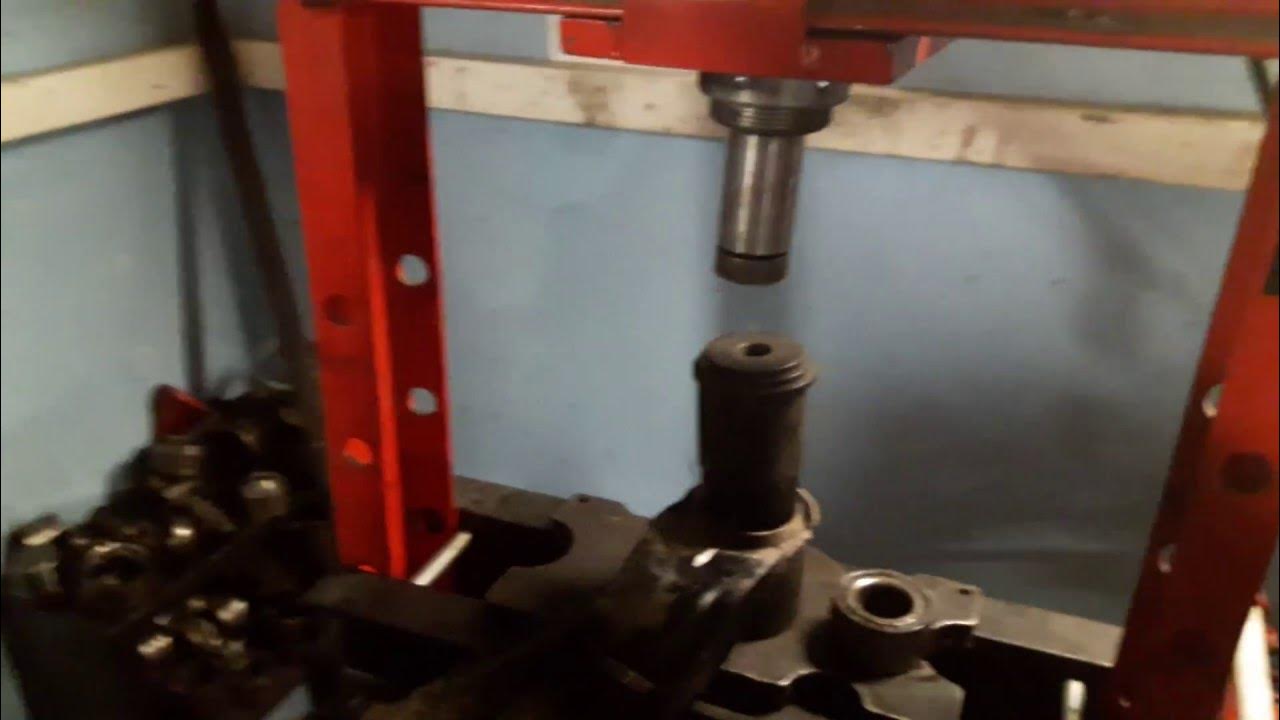 Замена сайлентблока заднего продольного рычага мицубиси лансер - YouTube