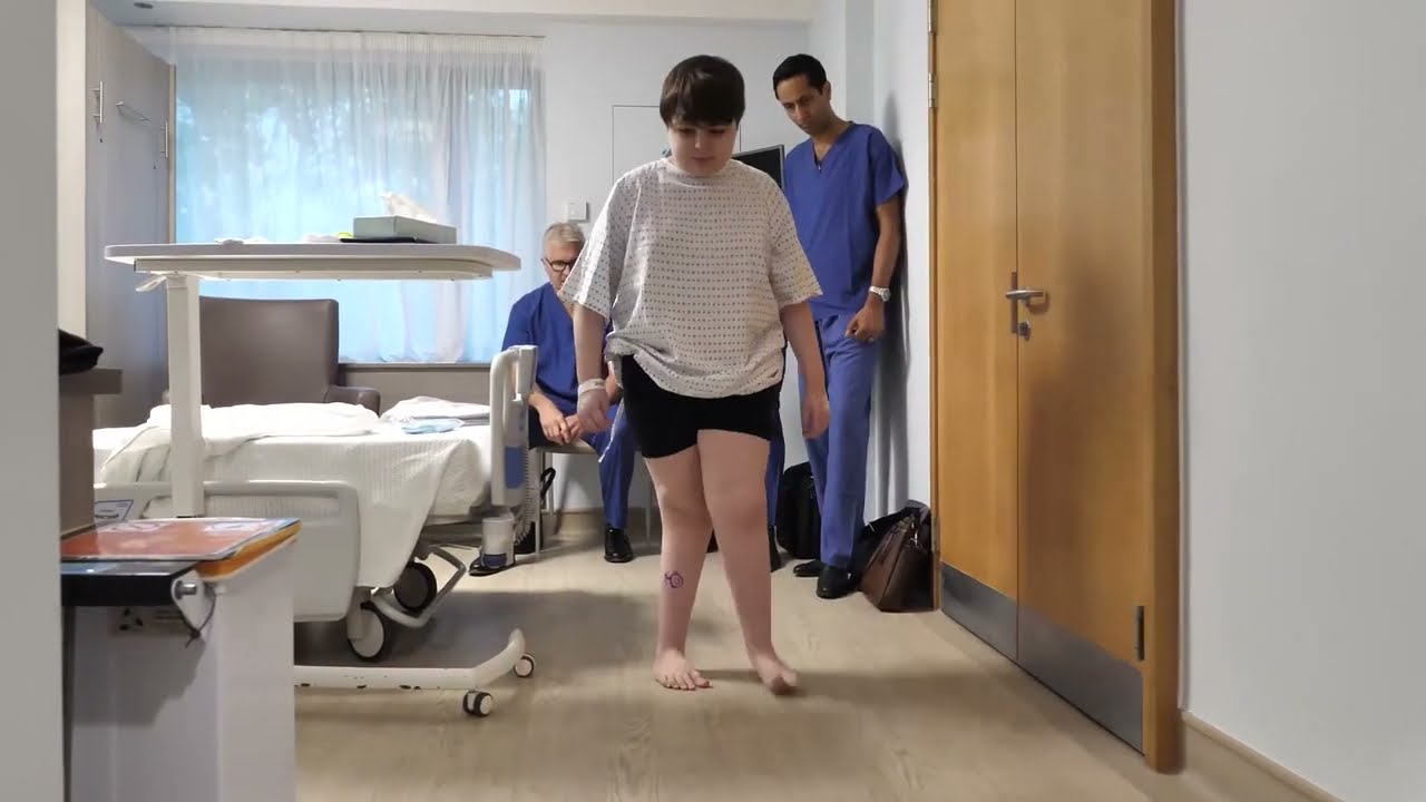 Severe rotational and coronal malalignment in a 14-year-old - YouTube