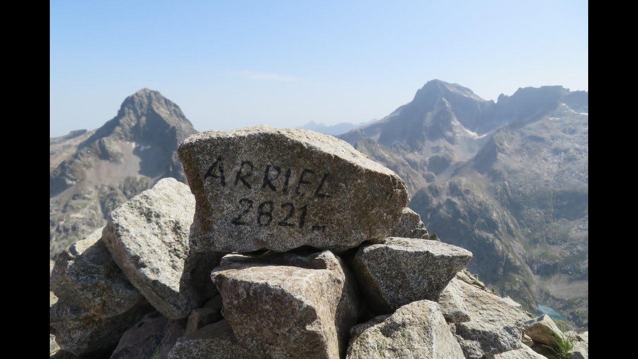 Pics d'Arriel en boucle - YouTube