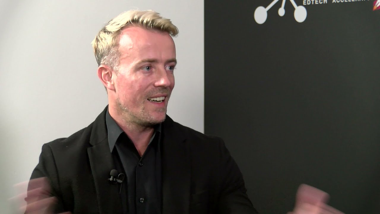 Entrevistamos a Ludovic Assemat, Scenikus + UCJC - YouTube