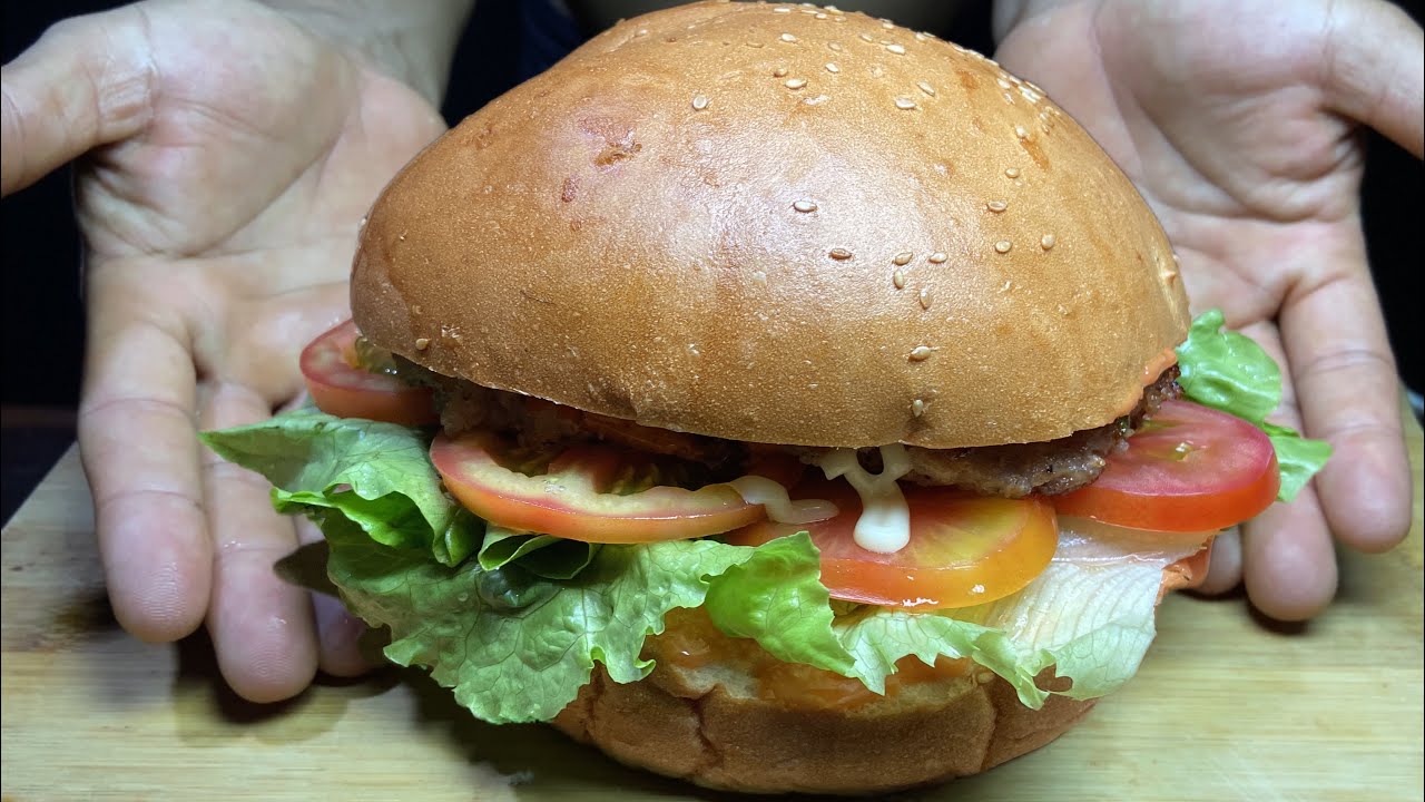 COOKING - Pork Burger- Make big Burgers - YouTube