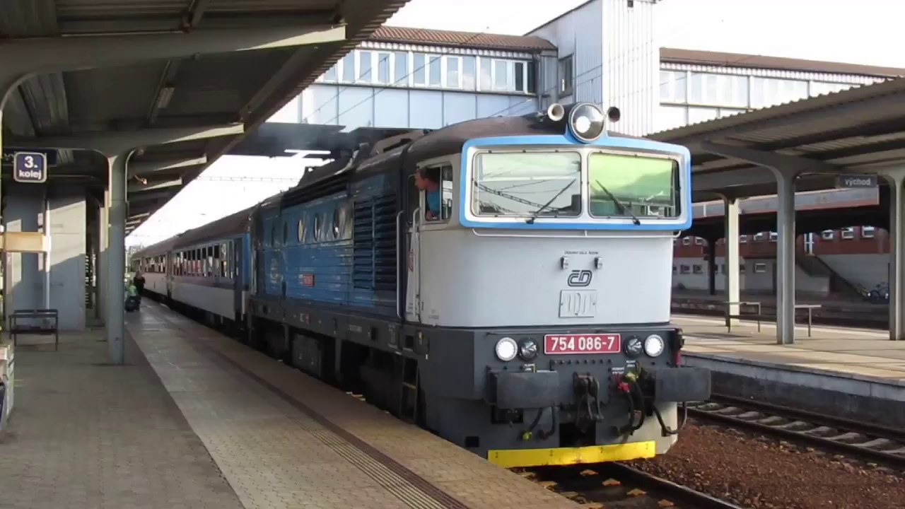 Czech Republic: Ostrava Kuncice, CD class 754 diesel loco & class 460 ...