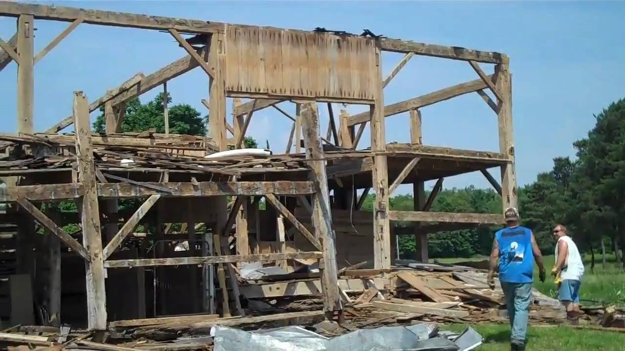 Barn demo clip 2 - YouTube