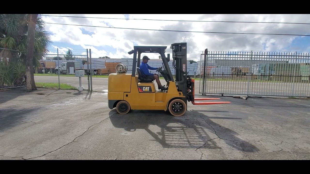 Cat GC55K Forklift - YouTube