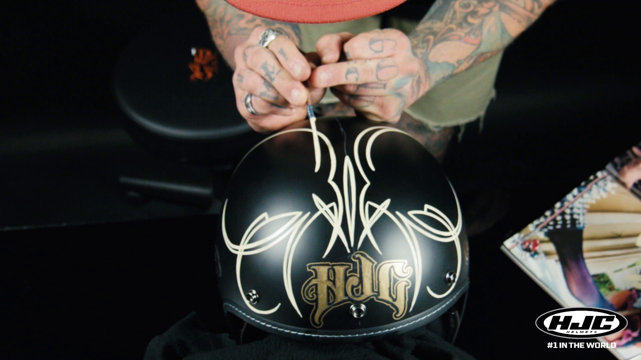 Big Meas Hand Paints a HJC Helmet | INKEDTUBE - YouTube