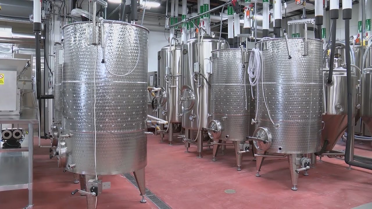 A look inside CNM's new beverage facility - YouTube