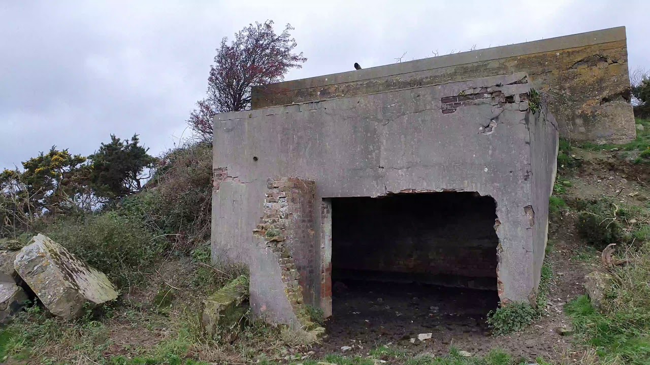 The Unknown Military Bunkers Cornwall - YouTube