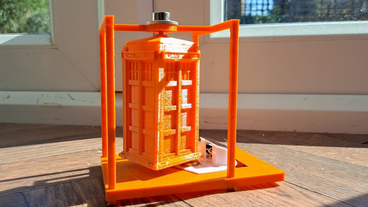 Tardis solar pulse motor in the sunshine - YouTube