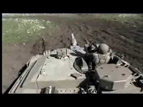 В 7:40 он приедет....