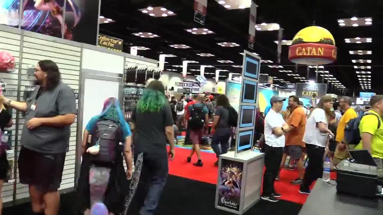 Gen Con 2018 kicks off in Indy - YouTube