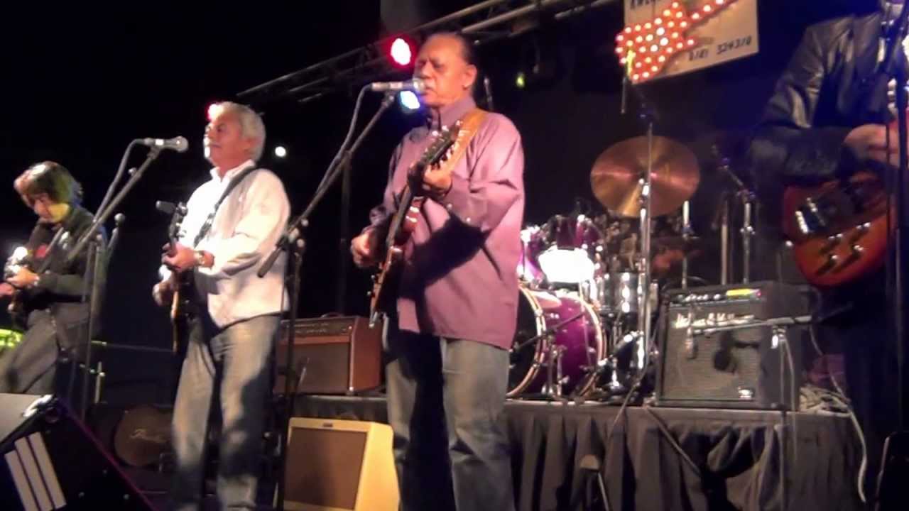 The Crazy Rockers (1) with Rock 'n Roll dancers - YouTube