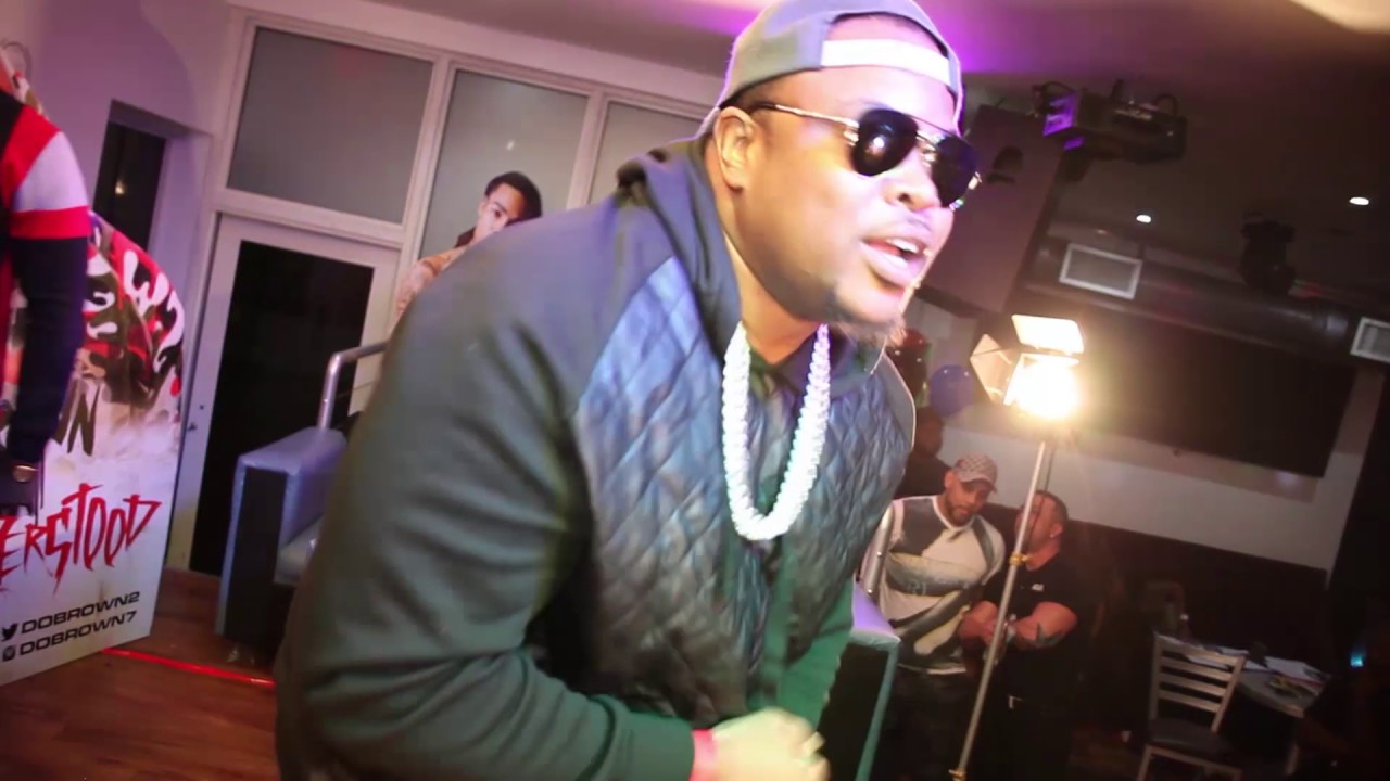 Road2Fame Sound Stage Scotti Boi Killing The Stage - YouTube