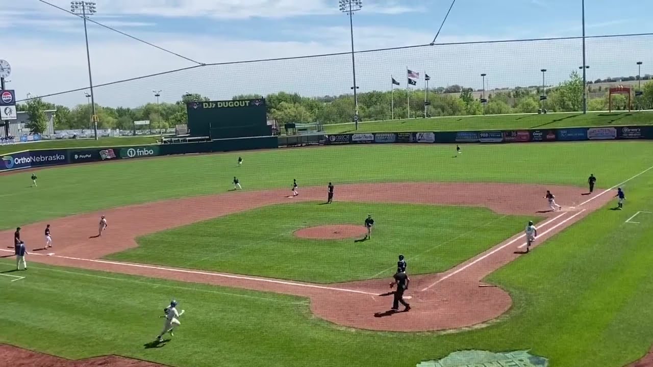 East's Garrett Springer hits game-tying single - YouTube