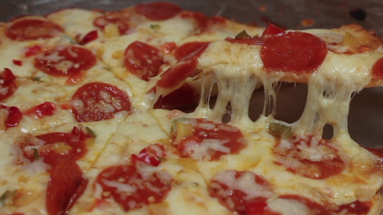 Dollar Tree Gourmet Pizza Recipe For Game Day Spread Cheap Quick dollar-tree-gourmet-pizza-recipe-for-game-day-spread-cheap-quick