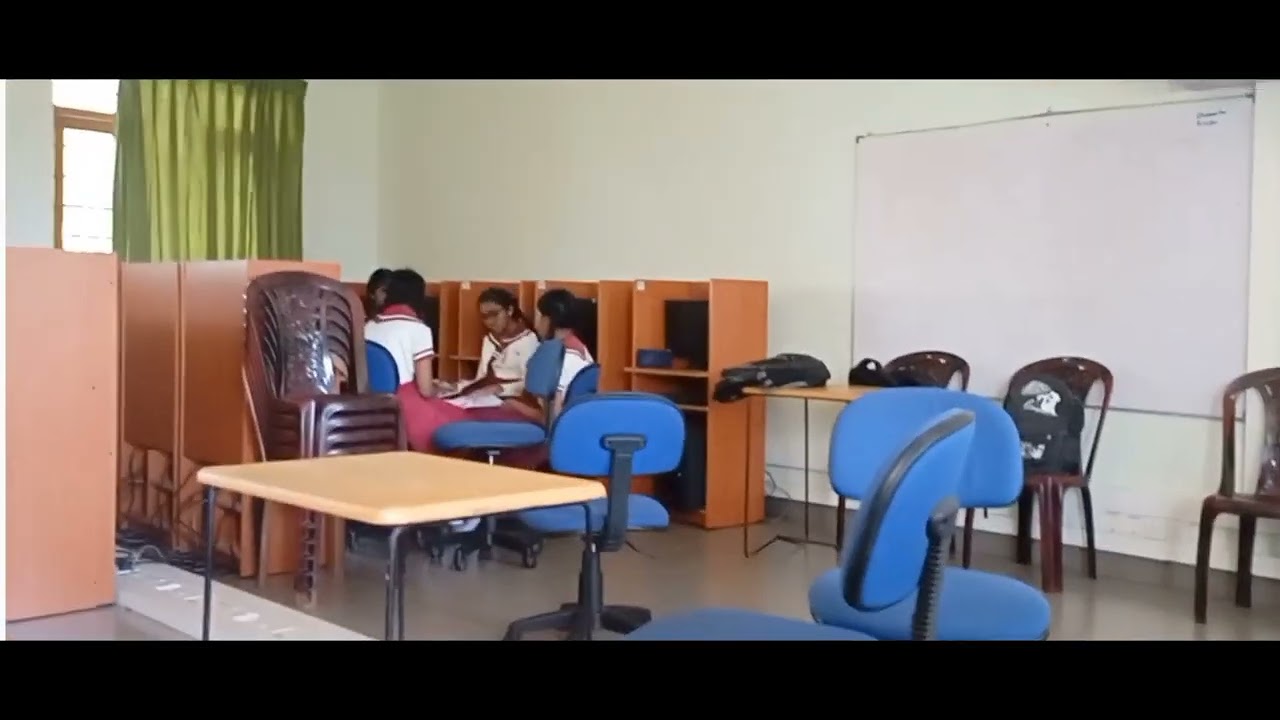 Invitation to use the language lab of MRCM - YouTube