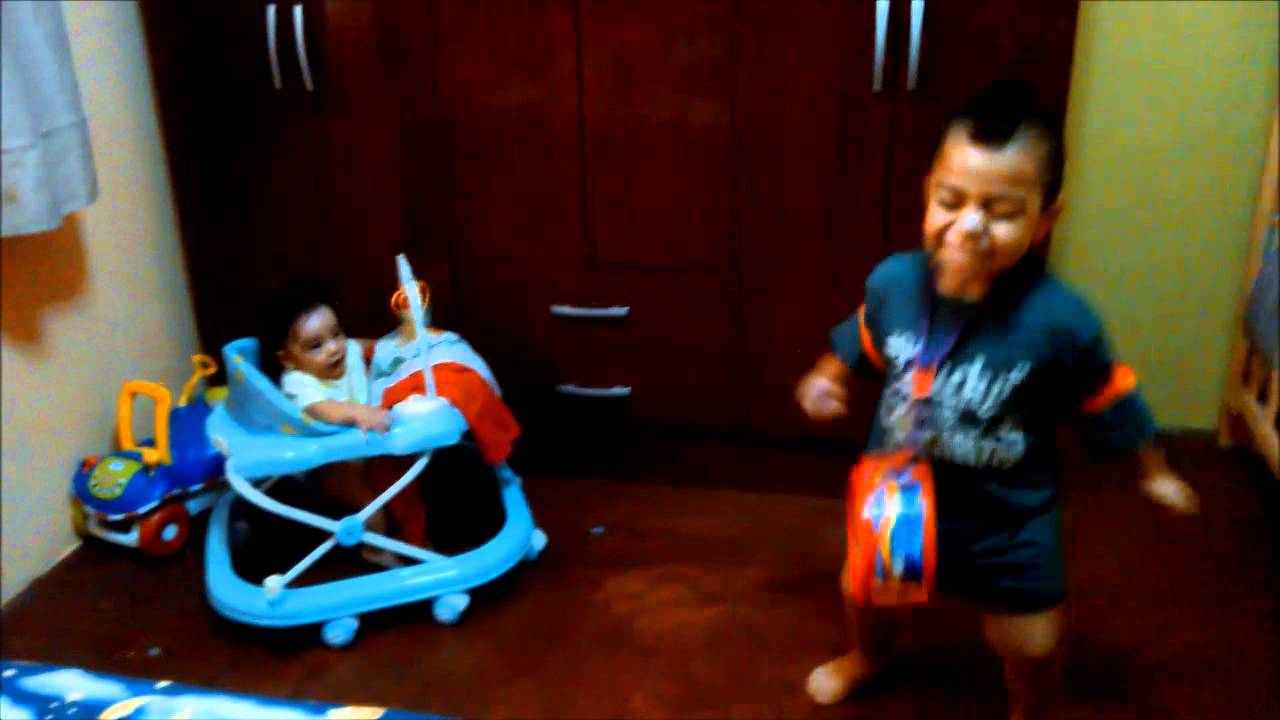 Harlem shake - baby (the best) - YouTube