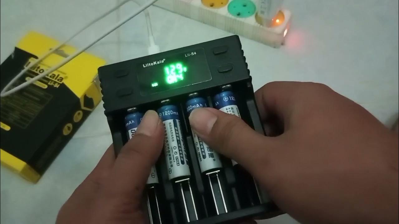 unboxing charger batrai aa aaa litokala lii s4 - YouTube