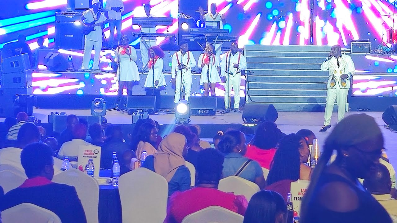 Geoffrey Lutaaya Live In Valentine Concert @ Sheraton Gardens - YouTube