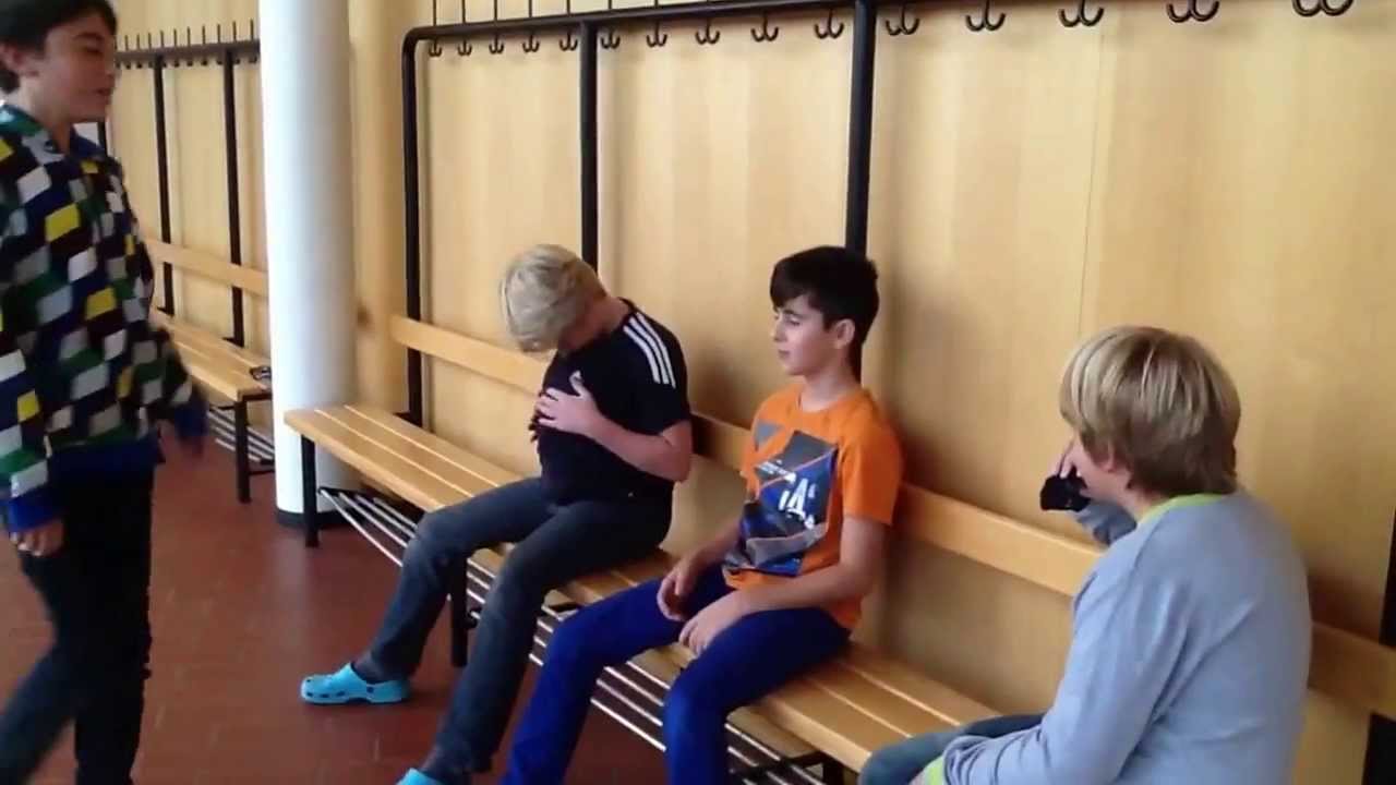Das kleine Nein mit Marco, Buri, Melih und Jonas - YouTube
