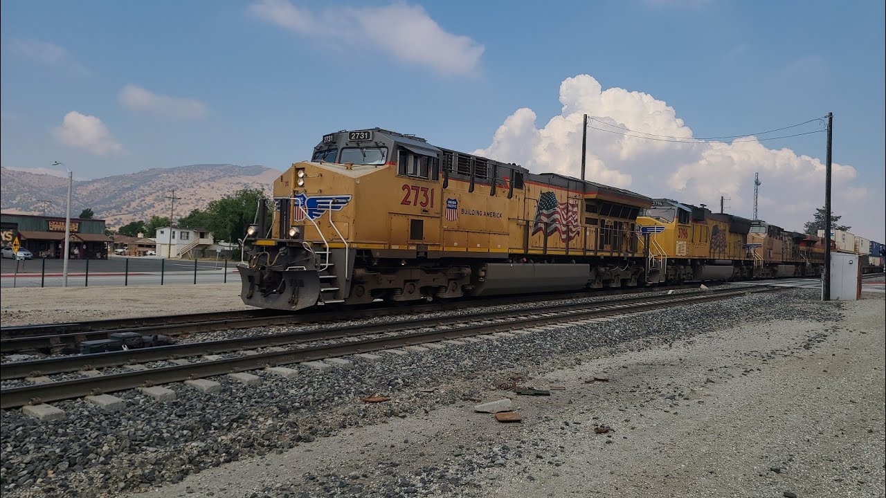 Lathrop Passing the Tehachapi Depot with A T4 Leader, SD70M and KCS ...