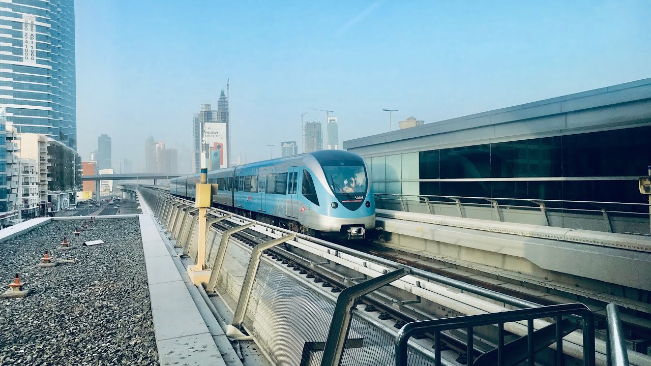 Business Bay to Sharaf DG / Dubai Driverless Train Joyride - YouTube
