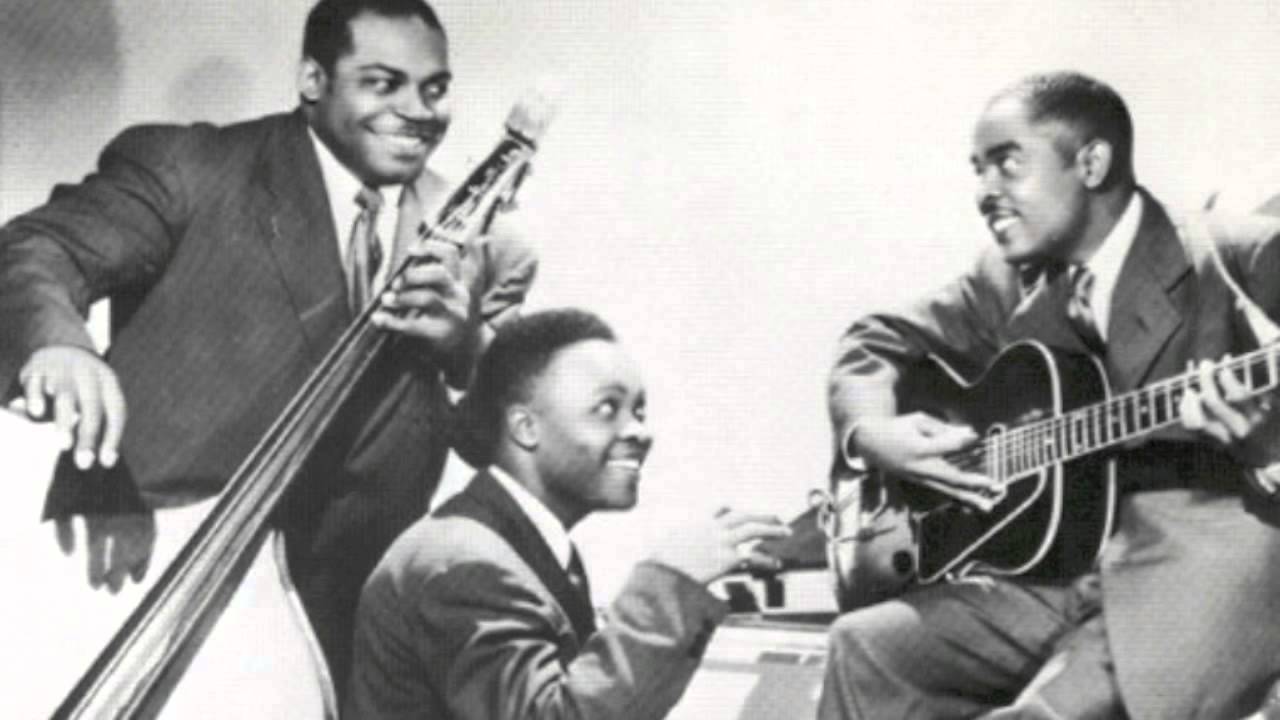 Willie Dixon / The Big Three Trio - Big 3 Stomp - YouTube