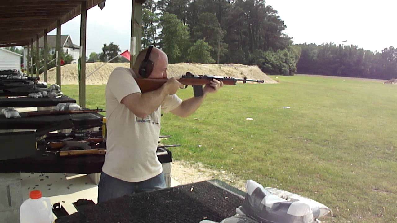 Shooting a Full Auto AC-556 using 3 Round Burst. - YouTube