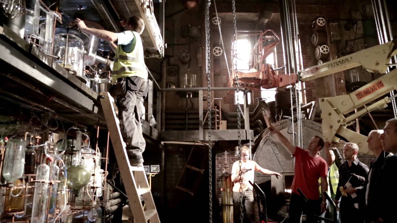 Behind the Scenes: Dr. Jekyll's Lab - YouTube