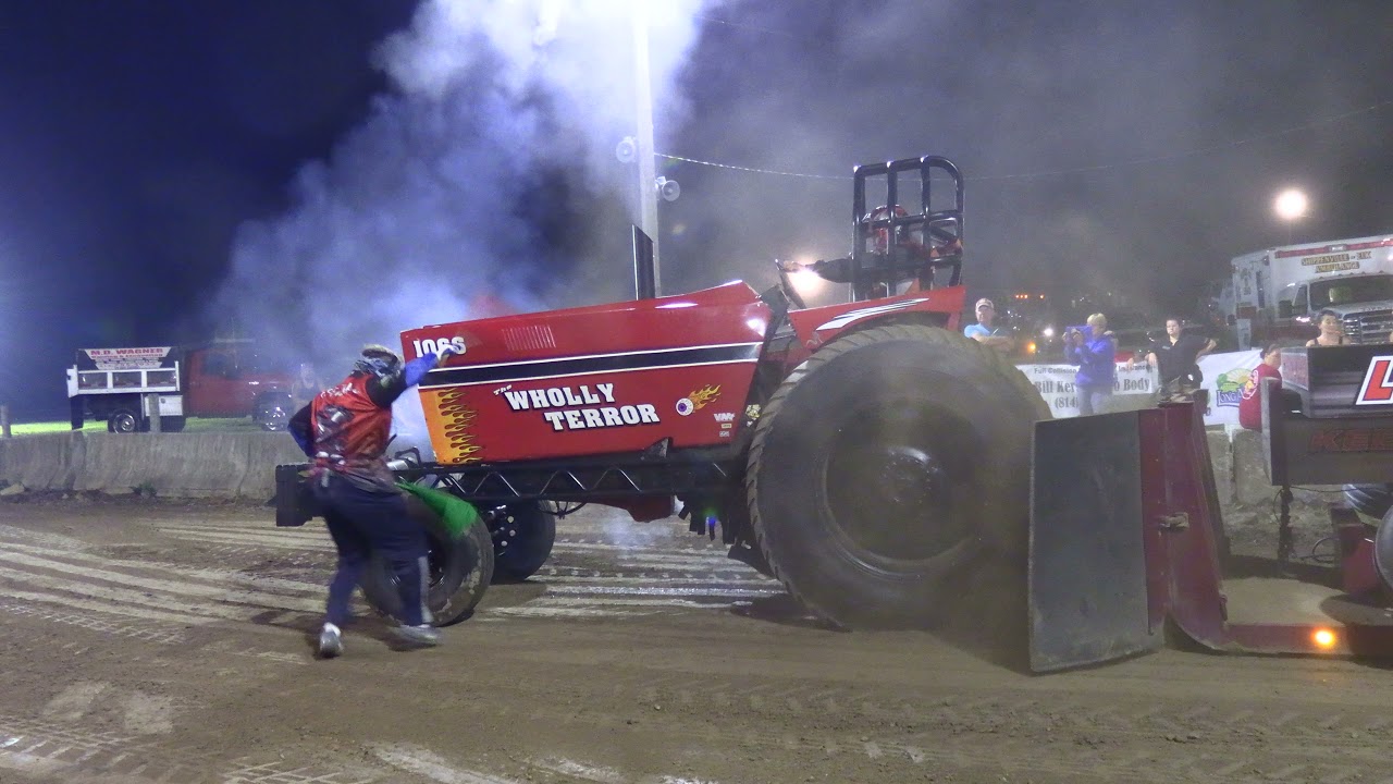 The "Wholly Terror" at the Wolf's Corners Fair Fall Brawl - YouTube