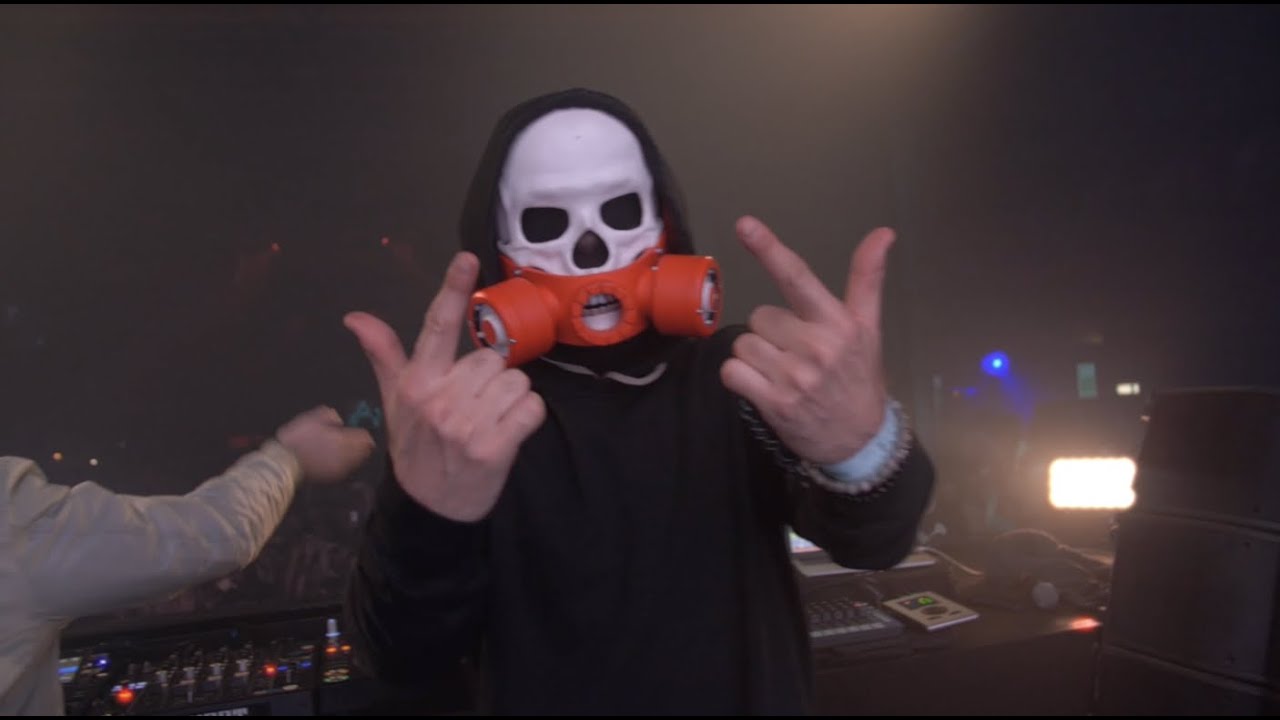 N-Vitral presents Bombsquad hits Snakepit 2022 - YouTube