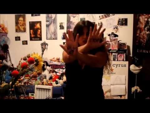 We Can't Stop-Miley Cyrus Smiler Twerking