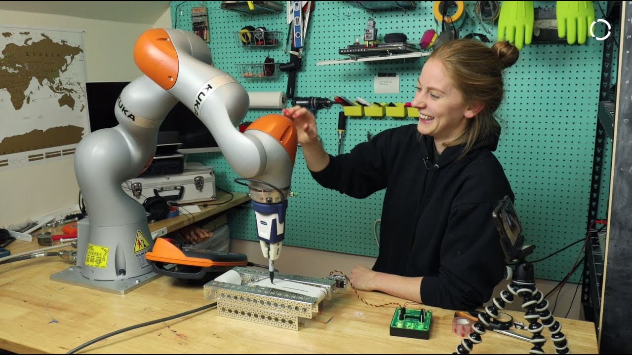 "Queen of Sh*tty Robots" Treats Serious Robot to Fun Times - YouTube