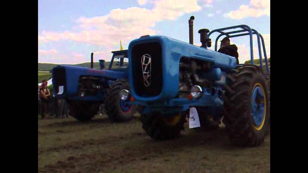 Traktorpulling Dutra 1000 & D4K-B - YouTube