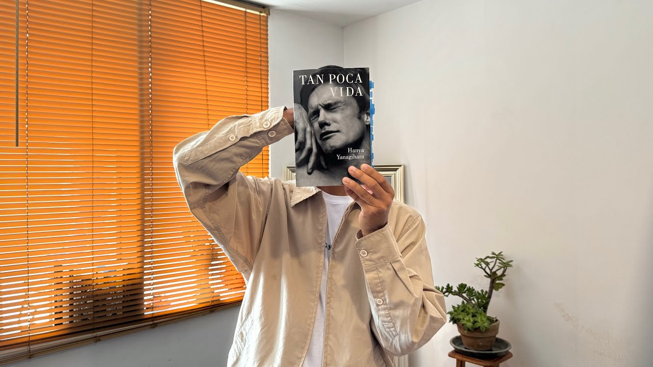 Tan Poca Vida | Hanya Yanagihara | Un libro en un minuto - YouTube