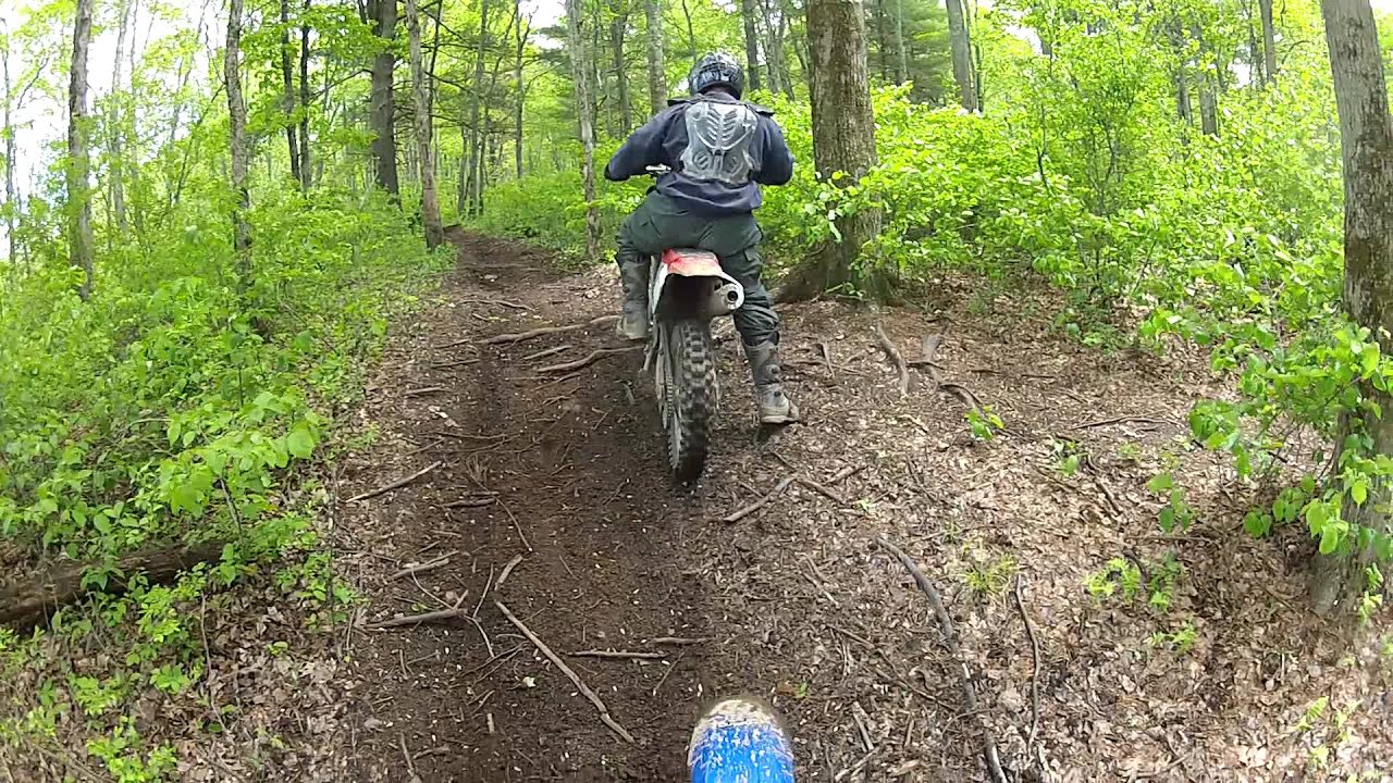 riding ttr 125 le - YouTube