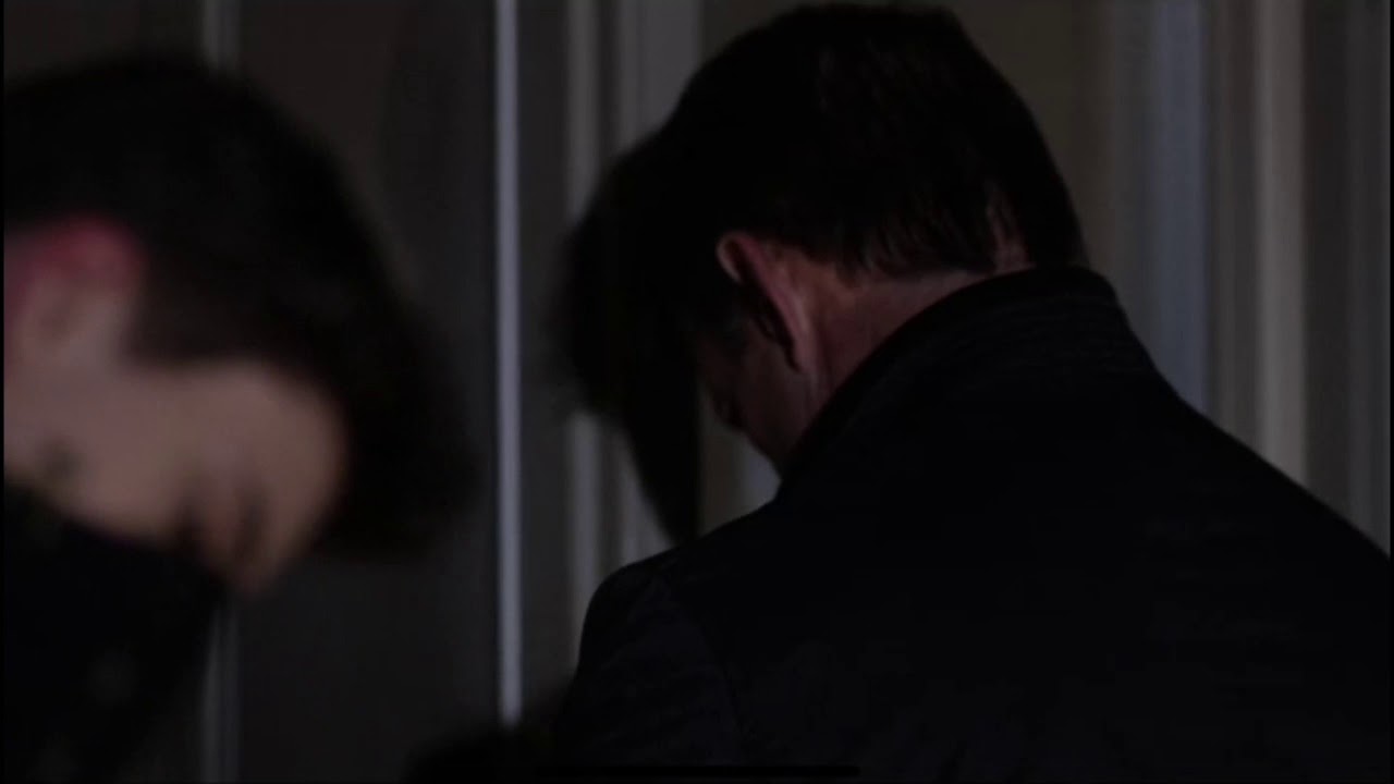 Nick Radford 1×01 scene - YouTube