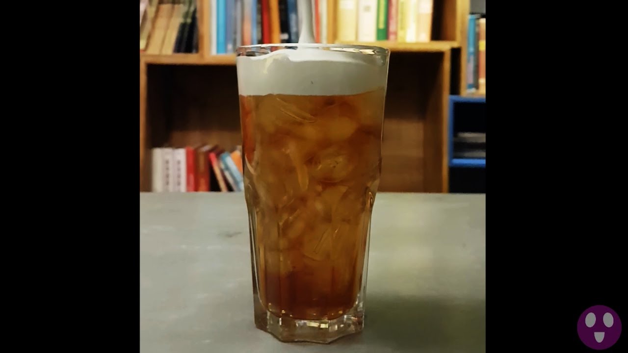 Hướng dẫn cách làm Black Tea Macchiato với kem muối biển độc đáo - YouTube