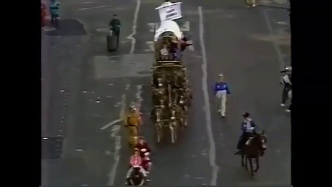 Joe Long and his Mules - Macy’s Parade 1990 - YouTube