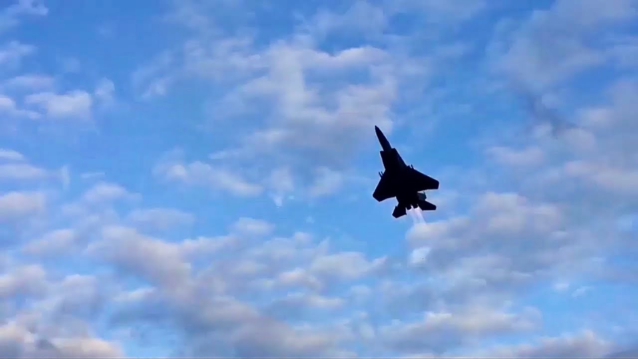 F-15C Eagles (131st FS / 104th FW) Departing AirshowLondon 2019 - YouTube