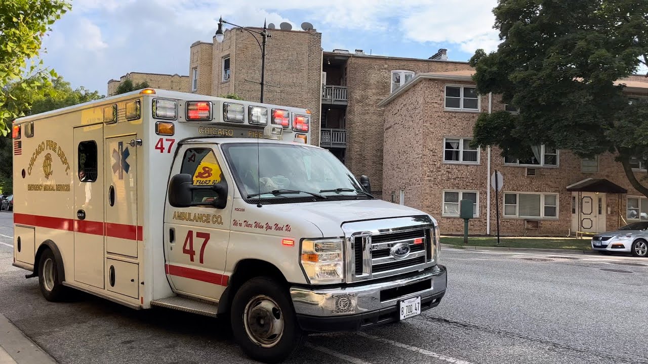 Chicago fire department ambulance 47 transporting - YouTube