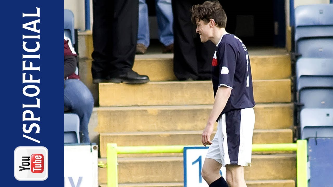 Nicky Riley Red Card, Dundee 1-0 Hearts, 27/04/2013 - YouTube