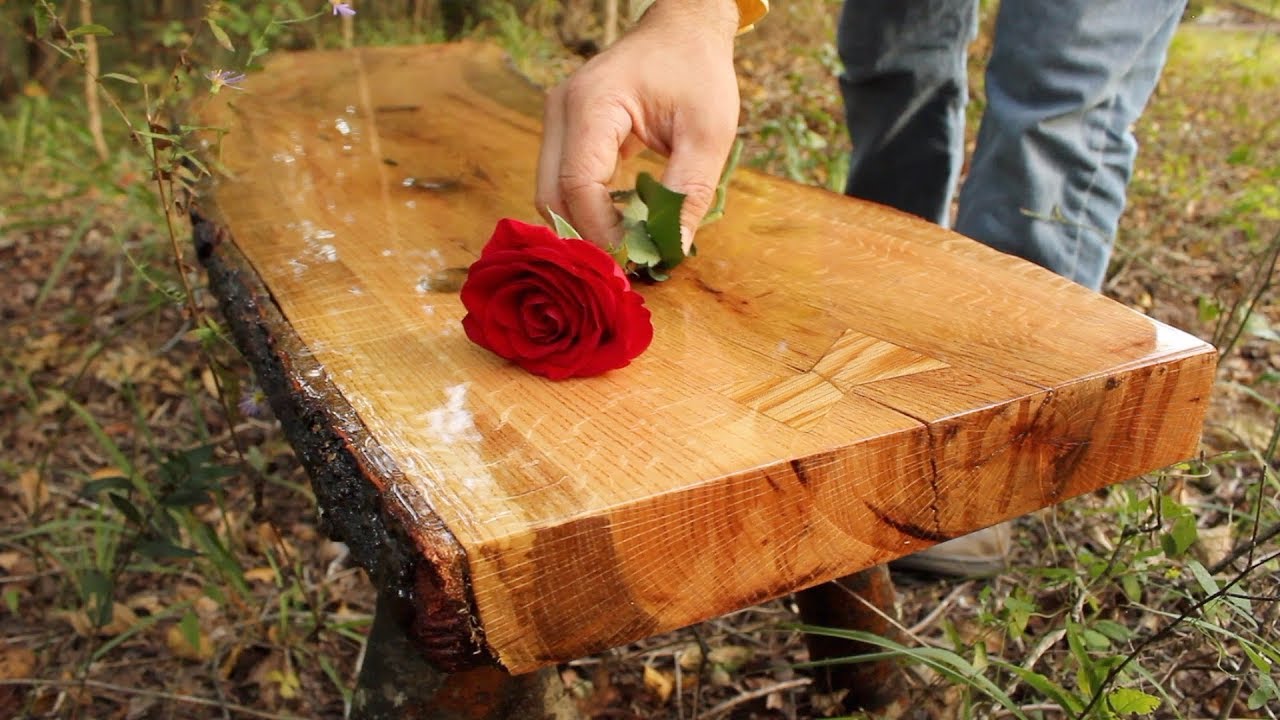 Rustic Red Oak Slab Bench with Quarter Sawn Grain - YouTube